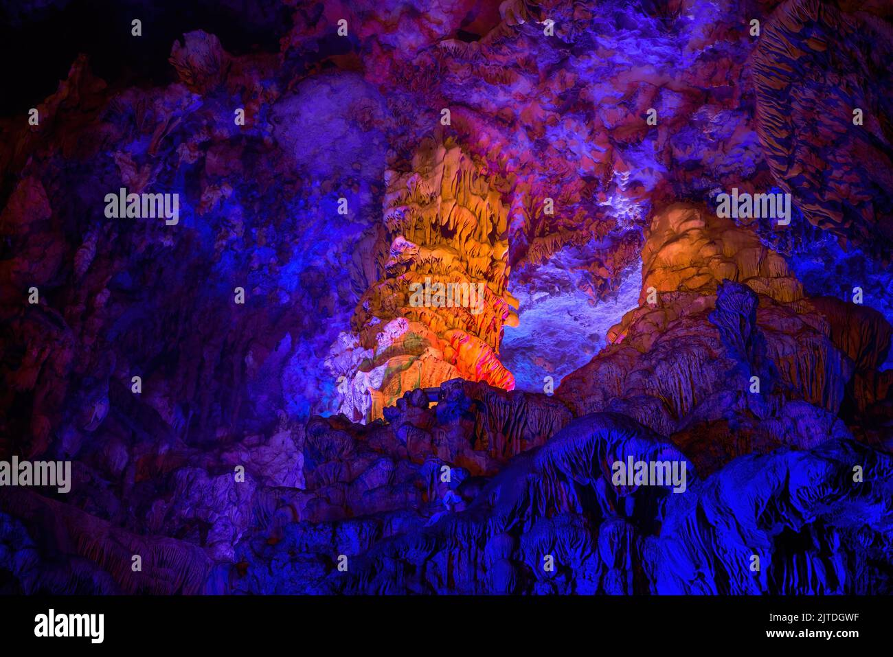 Natural caves and stalactites in Yilingyan, Nanning, Guangxi, China ...