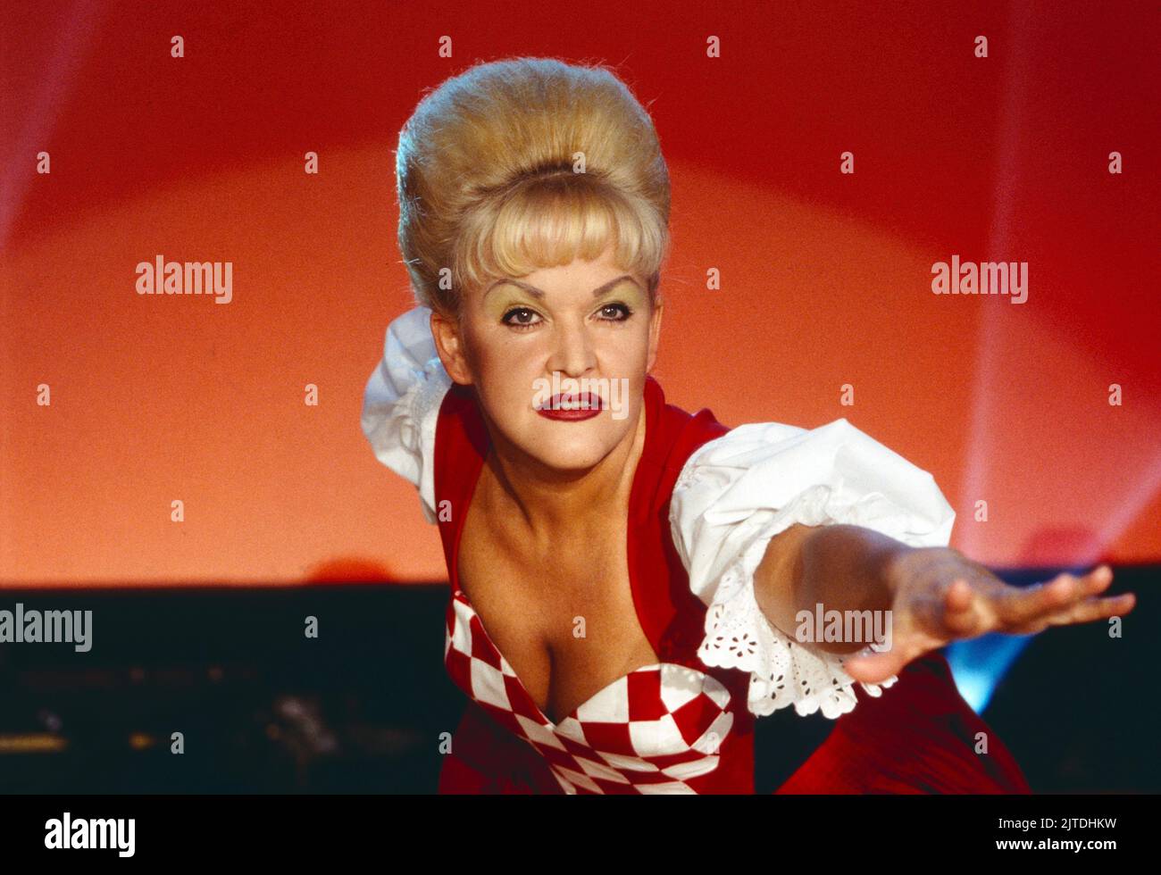 Angelika Milster, deutsche Sängerin, Schauspielerin und ...