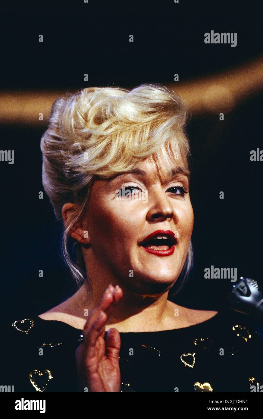 Angelika Milster, deutsche Sängerin, Schauspielerin und ...