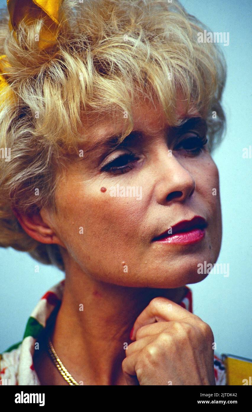 Ingrid Steeger, deutsche Schauspielerin, Portrait, Deutschland, 1992 ...