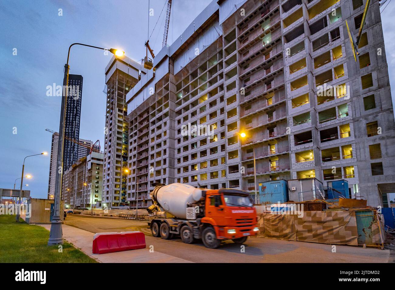 Russia, Moscow. Construction of new buildings Stock Photo - Alamy
