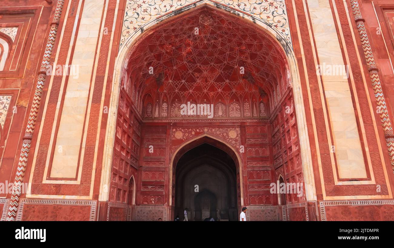 The Beautiful Architecture of Royal Mosque at Taj Mahal inside the ...