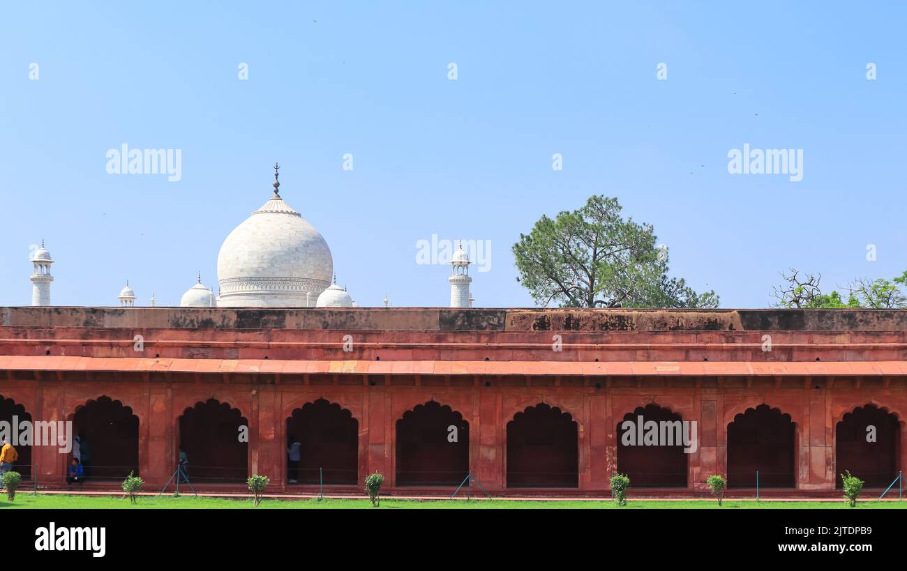 The Entrance of Taj Mahal, Royal Gate, Agra, Uttar Pradesh, India Stock ...