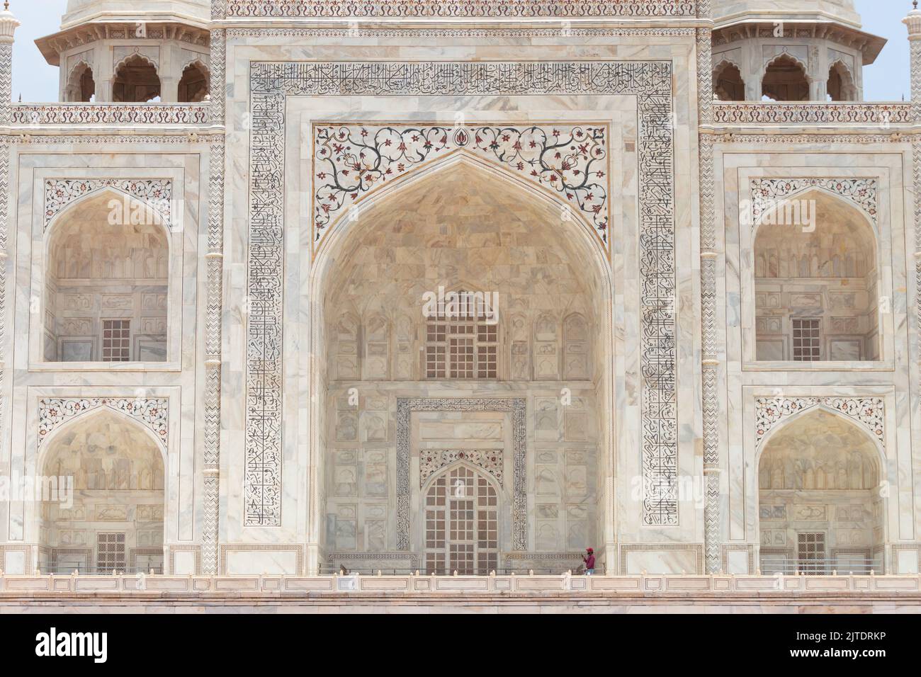 The Beautiful Architecture of Taj Mahal, White Marble, Agra, Uttar ...