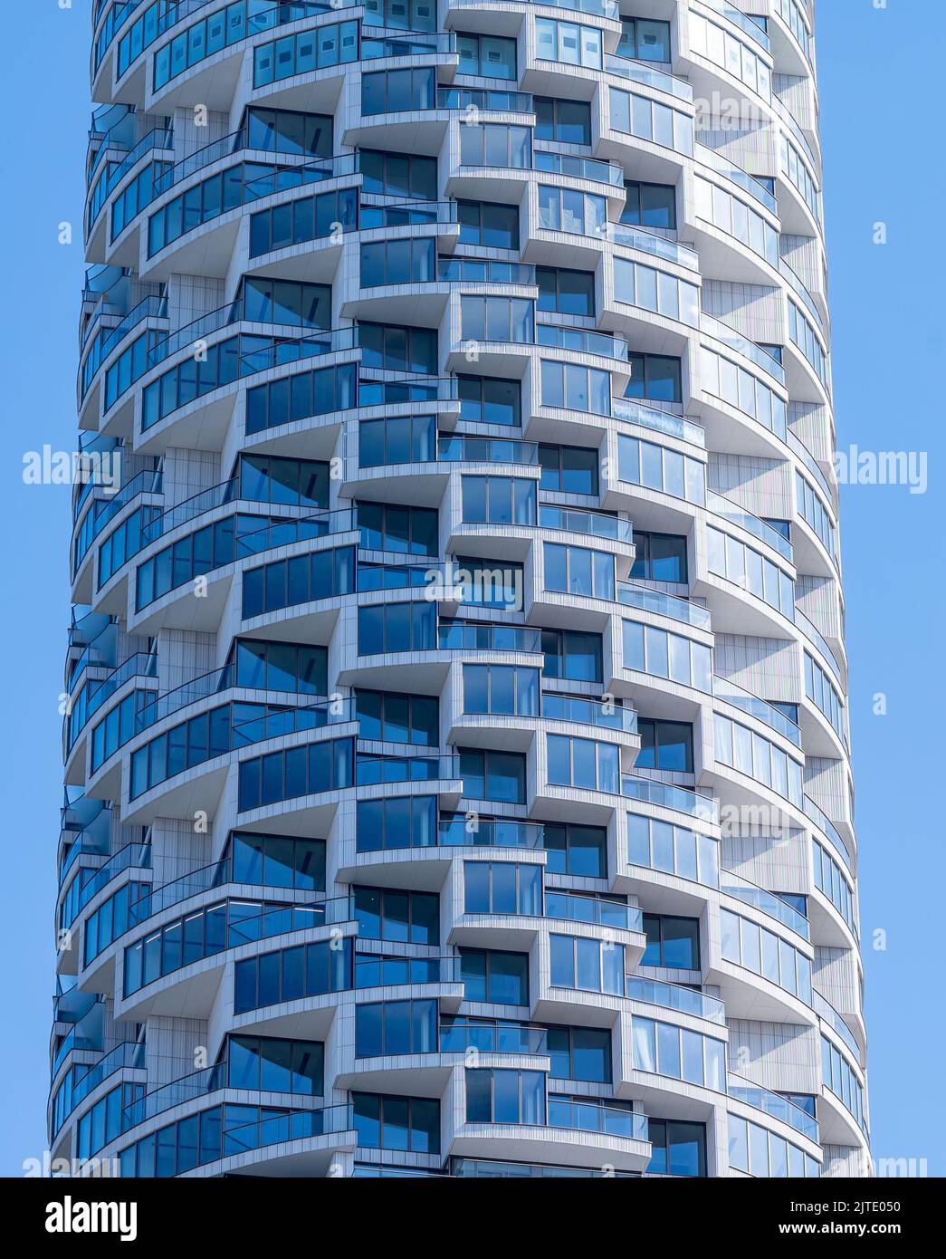 London homes river walk hi-res stock photography and images - Alamy