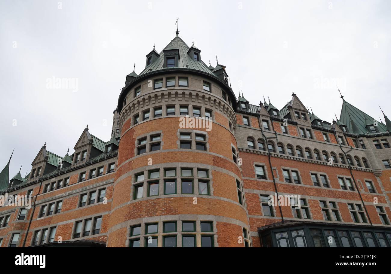 The stunning architecture of the Chateau Frontenac Castle, Quebec Stock ...