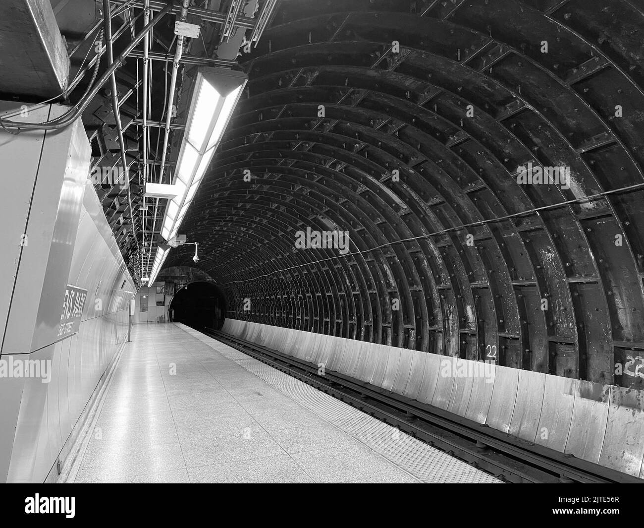 Train station architecture Black and White Stock Photos & Images - Alamy