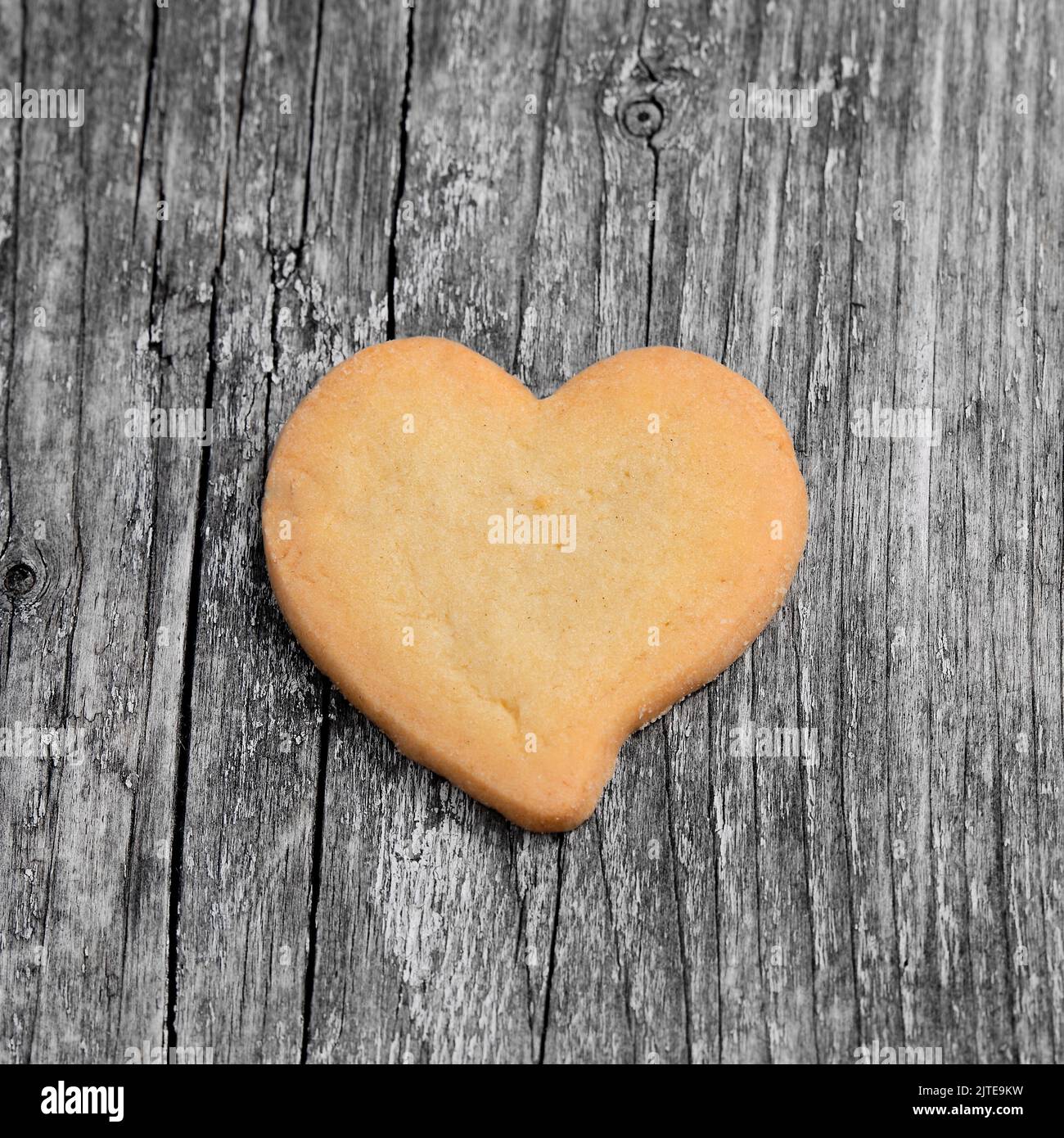 Love heart biscuit Stock Photo - Alamy