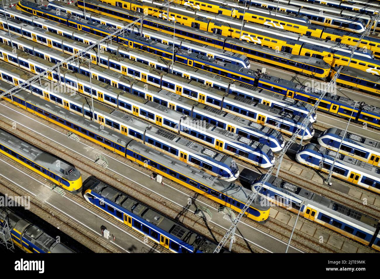 2022-08-30 10:44:16 UTRECHT - Many trains are today at a stabling area ...