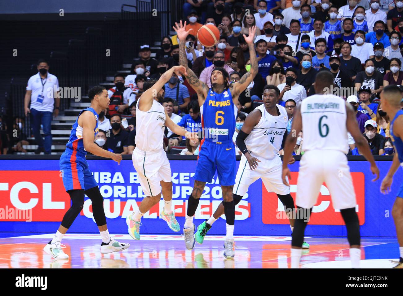 Pasay City, Philippines. 29th Aug, 2022. JOrdan Clarkson (6, Blue ...