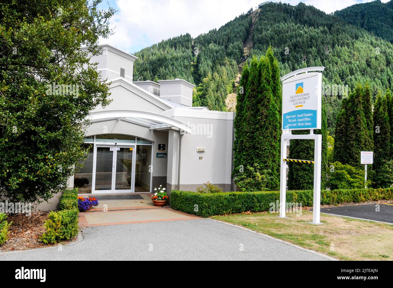 Queenstown library hi-res stock photography and images - Alamy