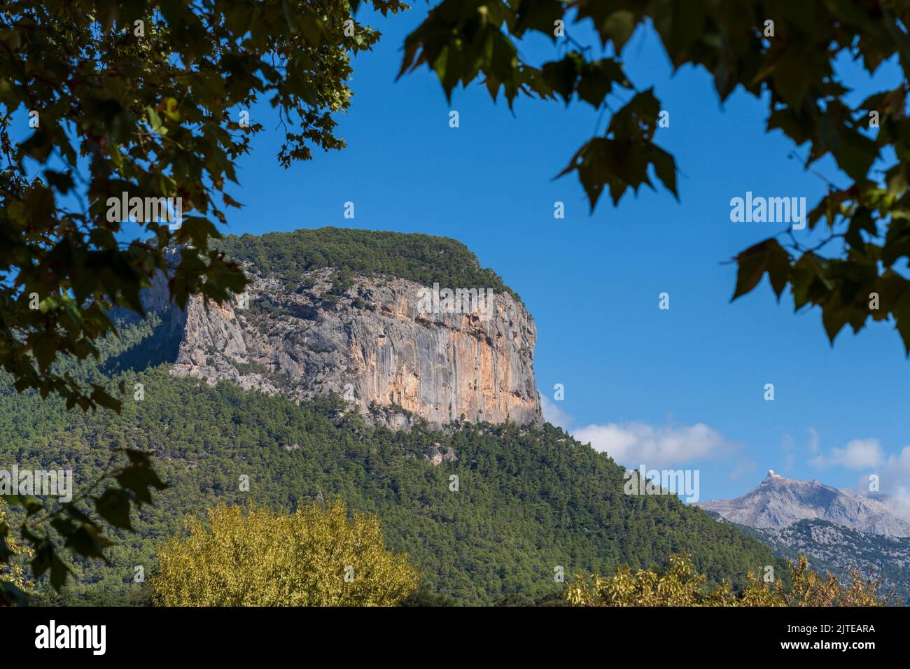 Castell alaro hi-res stock photography and images - Alamy