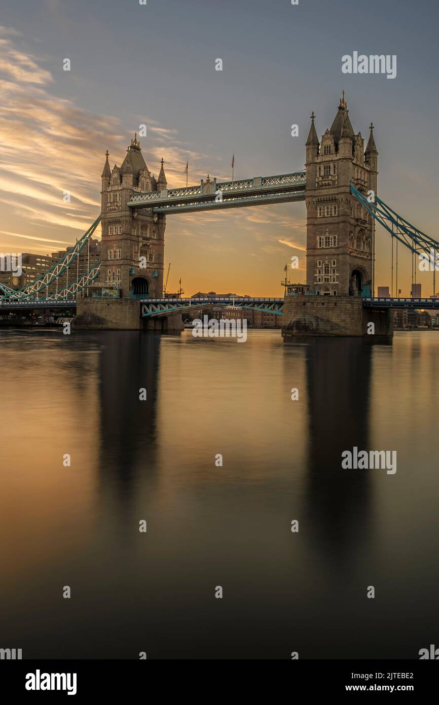 Morning golden hour at Tower Bridge London Stock Photo - Alamy