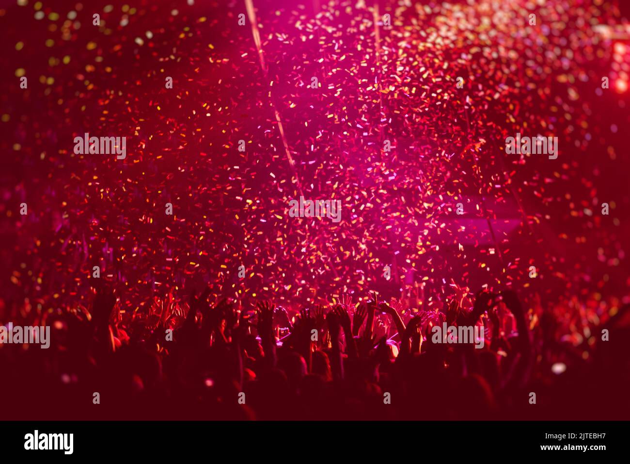 Concert red light confetti hi-res stock photography and images - Alamy