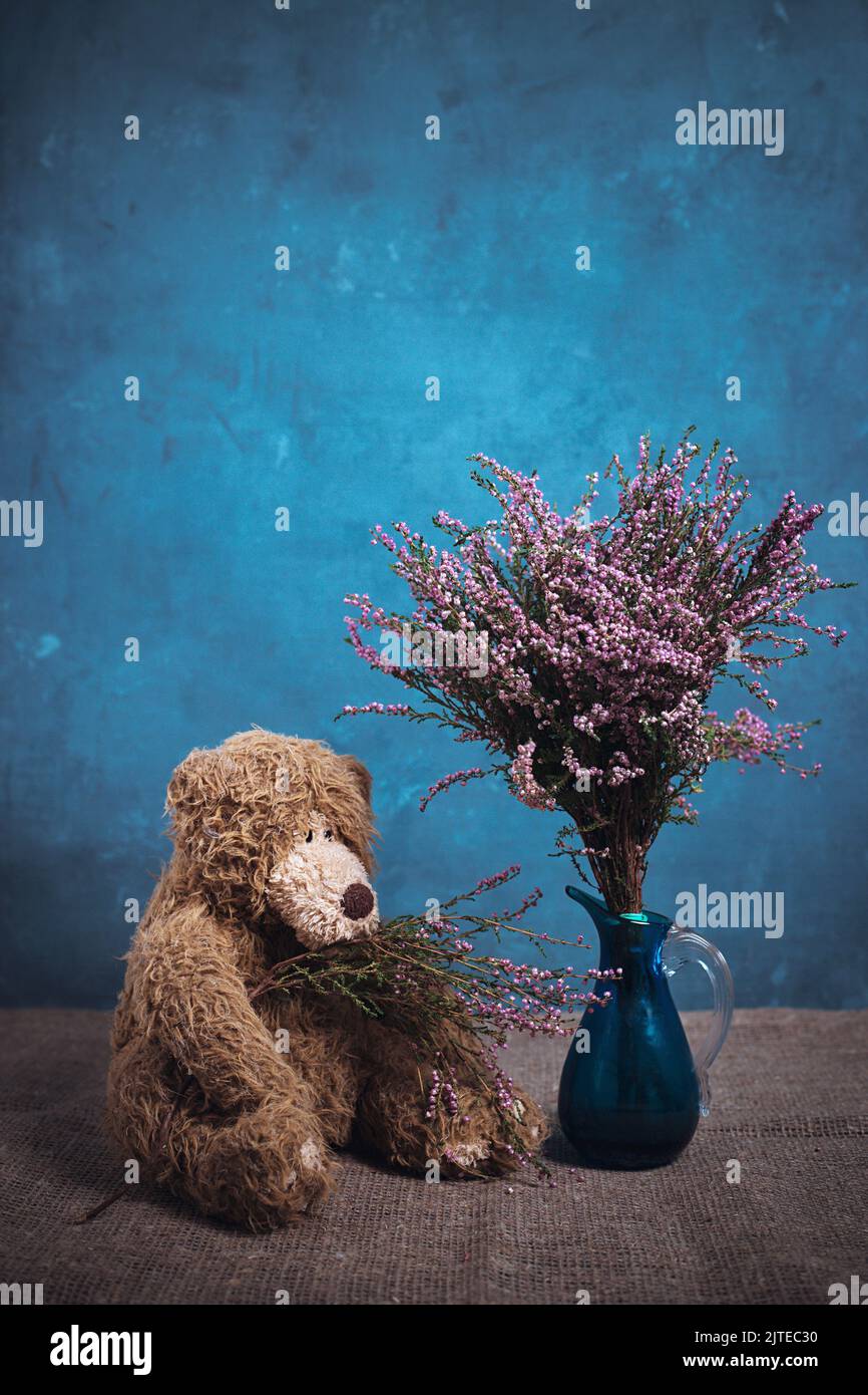 Still life with drapery hi-res stock photography and images - Alamy