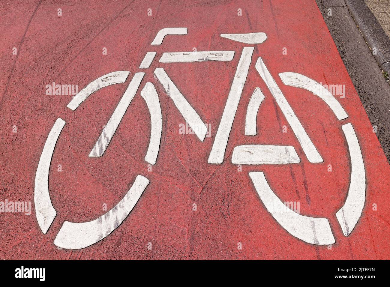 Bicycle symbol on a cycle track hi-res stock photography and images - Alamy