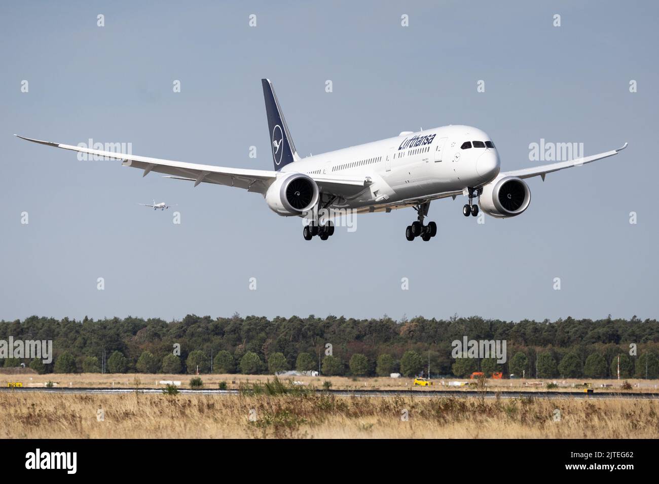 Boeing 787 9 berlin hi-res stock photography and images - Alamy