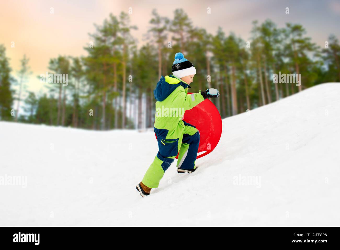 Teen boy in winter clothes hi-res stock photography and images - Alamy