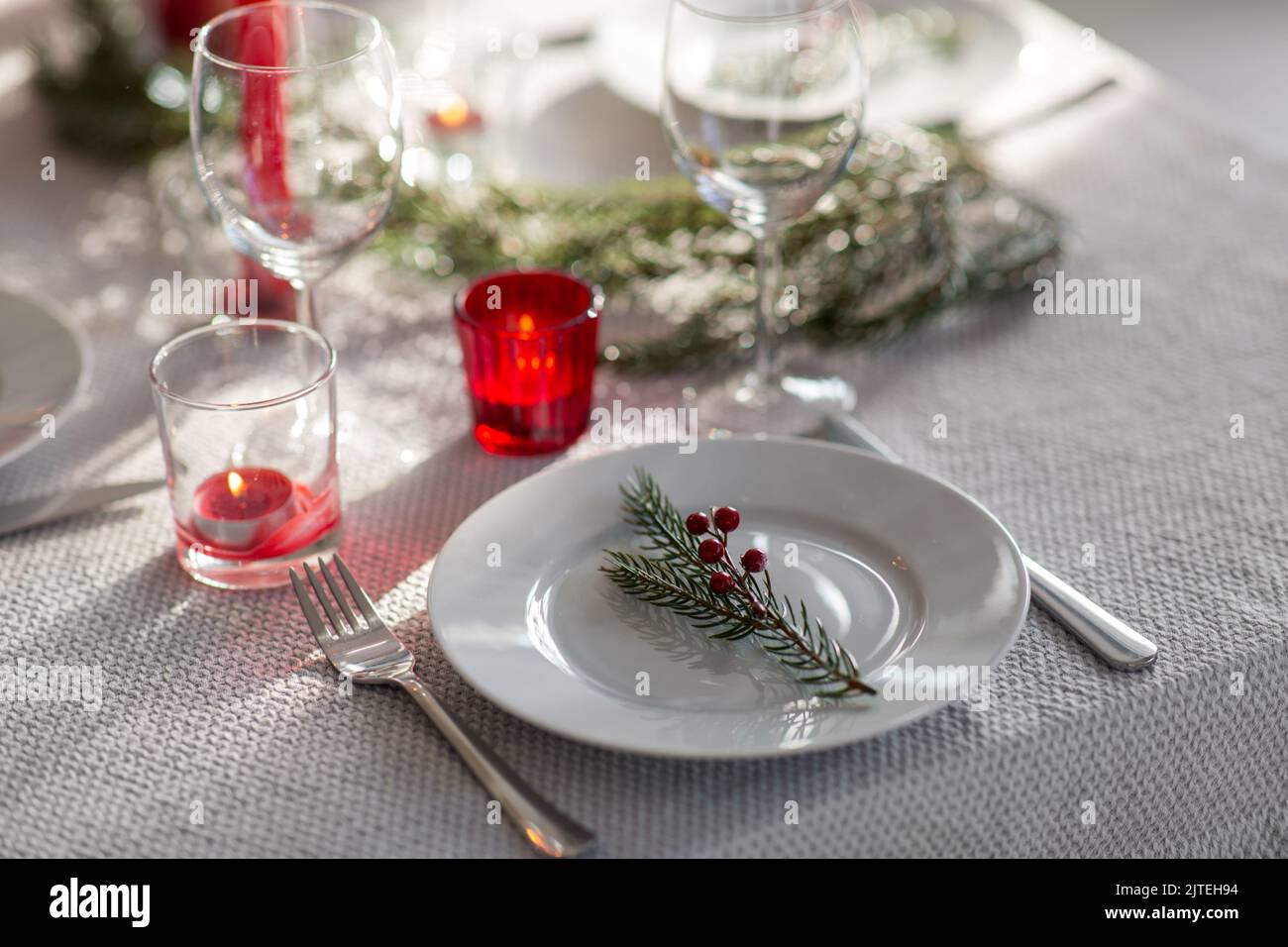 christmas dinner party table serving at home Stock Photo - Alamy