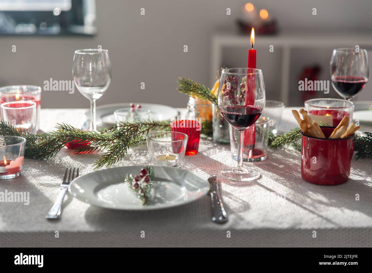 christmas dinner party table serving at home Stock Photo - Alamy