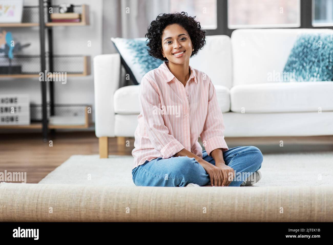 Carpet at home hi-res stock photography and images - Alamy