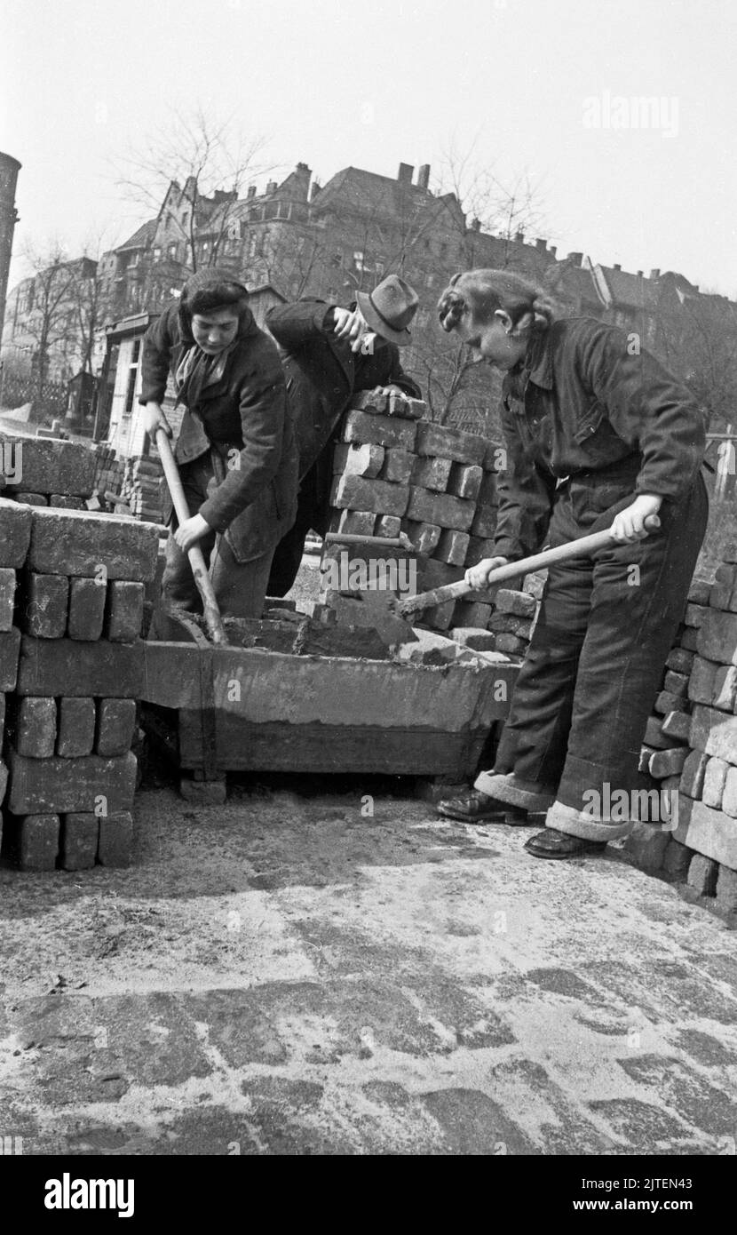 Vorgenommen hi-res stock photography and images - Alamy