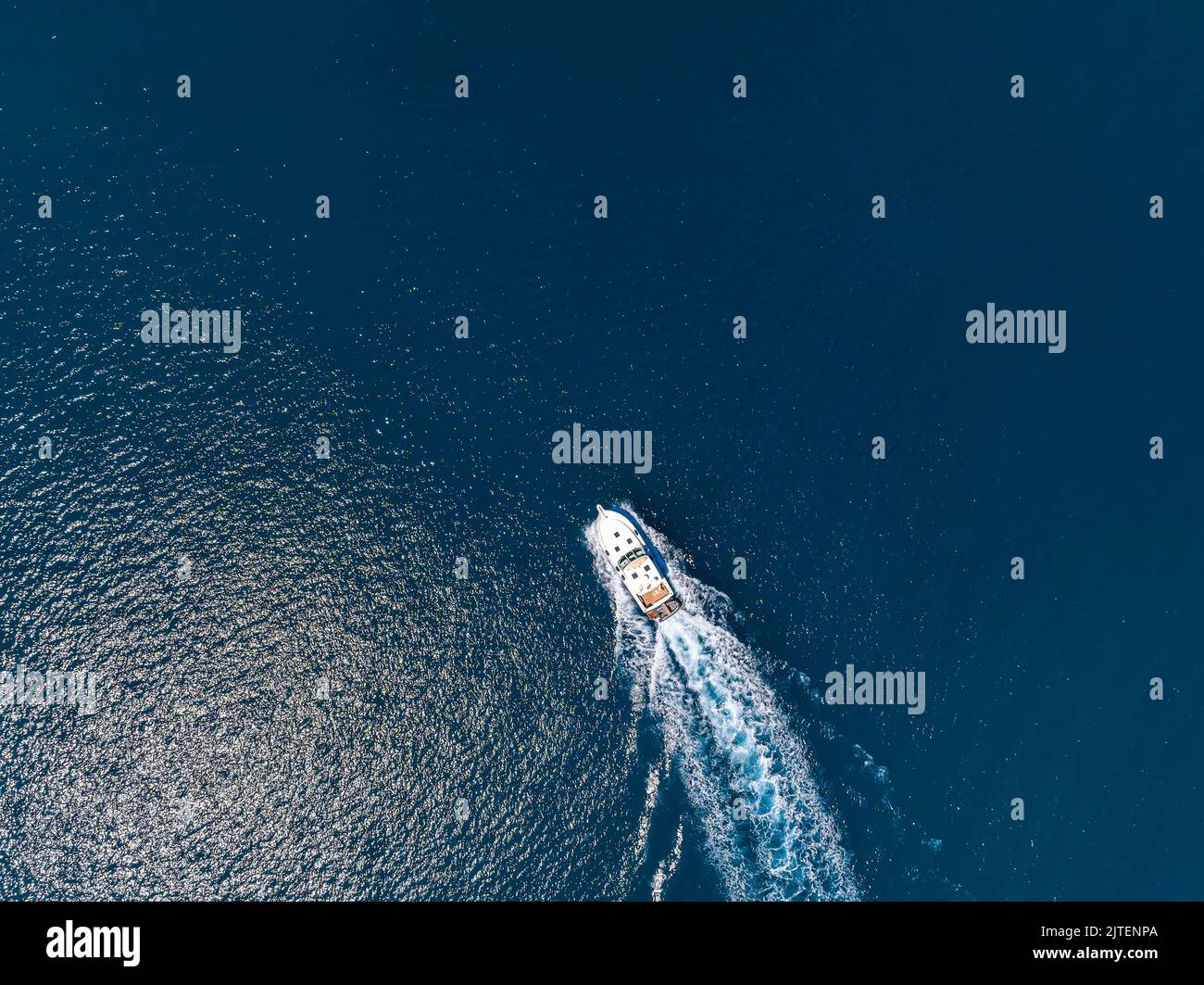 Aerial view motor boat cruising hi-res stock photography and images - Alamy