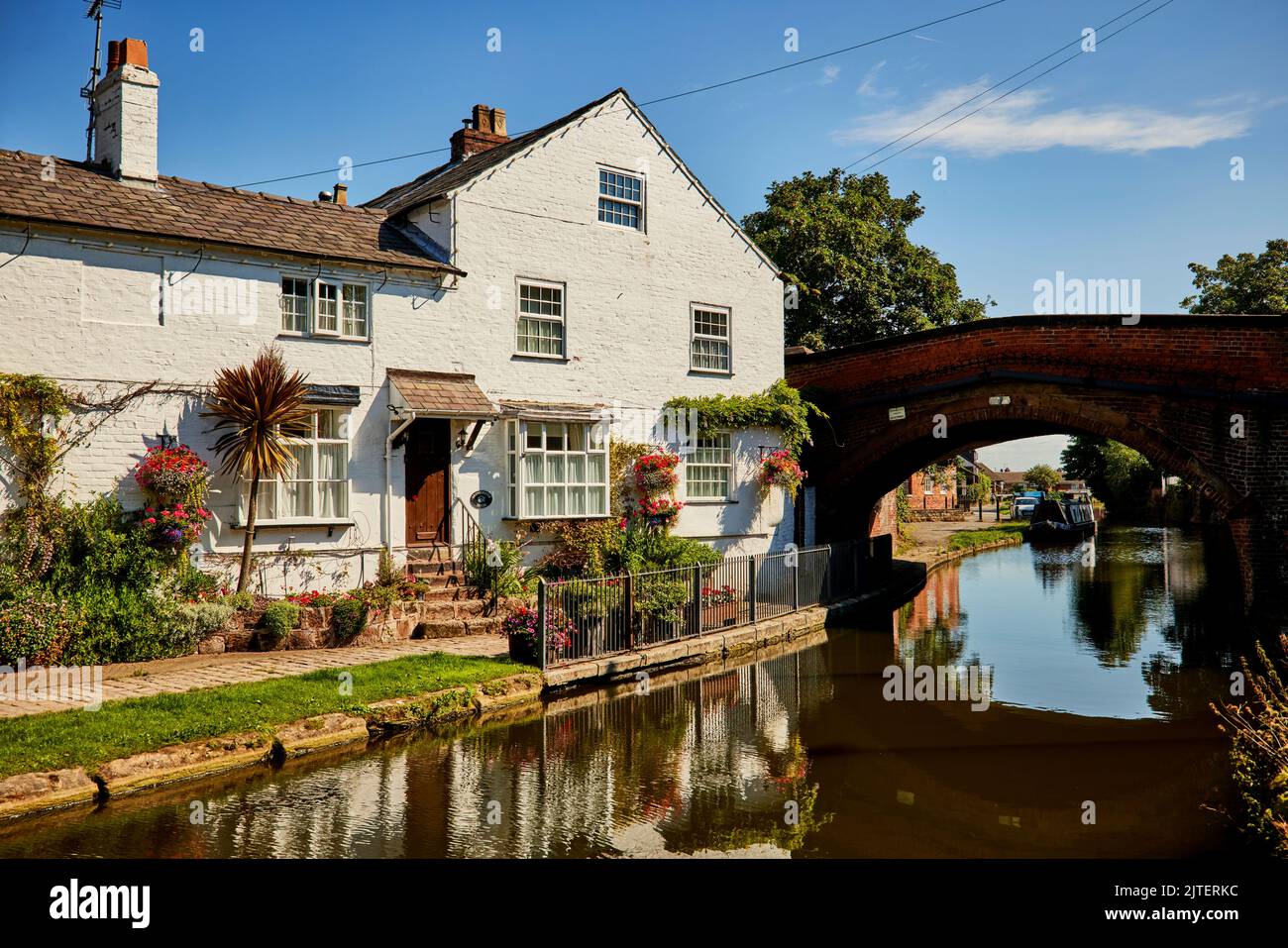 Lymm, Cheshire, the Bridgewater Canal, Sooty Show presenter Matthew ...