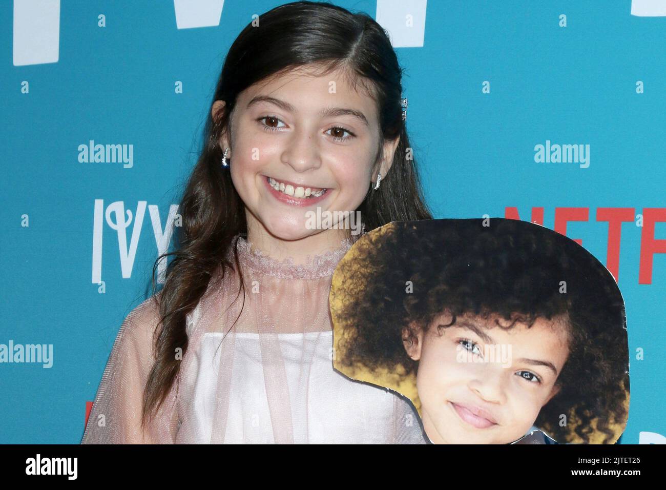 Los Angeles, CA. 29th Aug, 2022. Keslee Blalock, cardboard Madison Skye ...