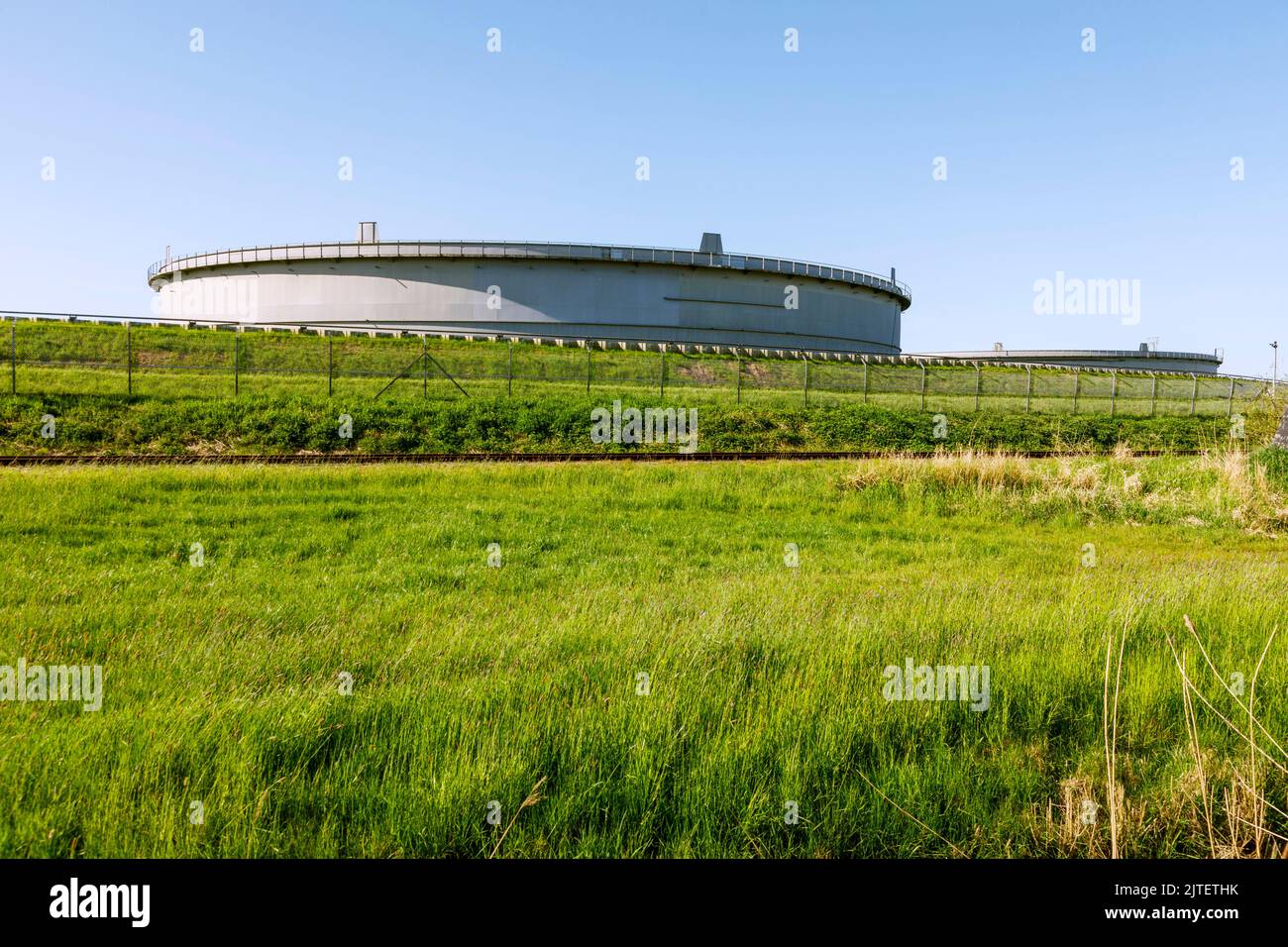 Brunsbüttel tank farm of the Heide refinery Stock Photo - Alamy