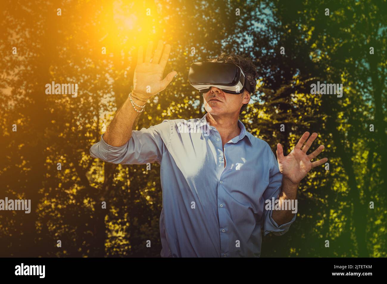 Virtual tourism hi-res stock photography and images - Alamy