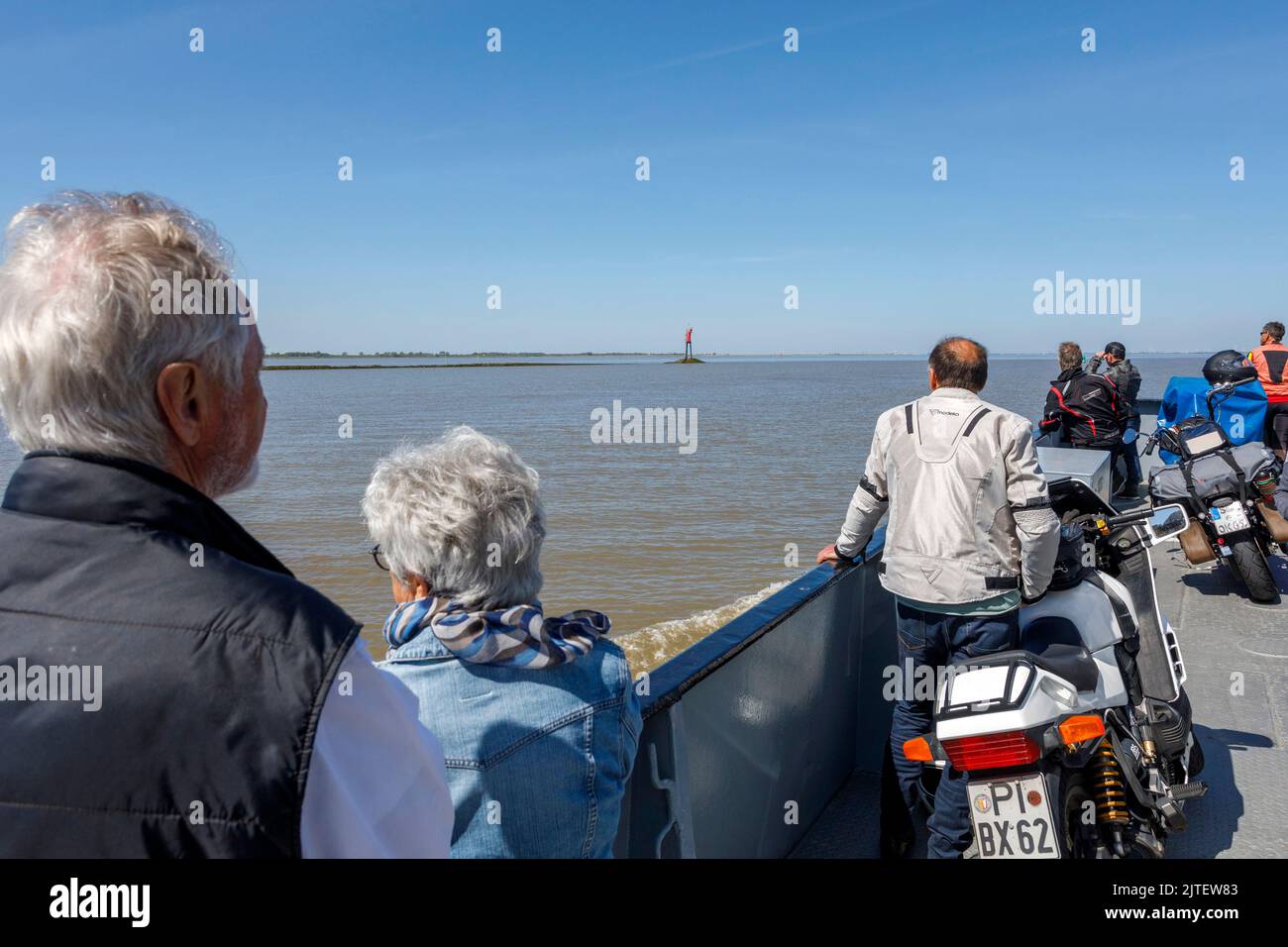 Crossing with the Elbe ferry from Glueckstadt to Wischhafen Stock Photo ...