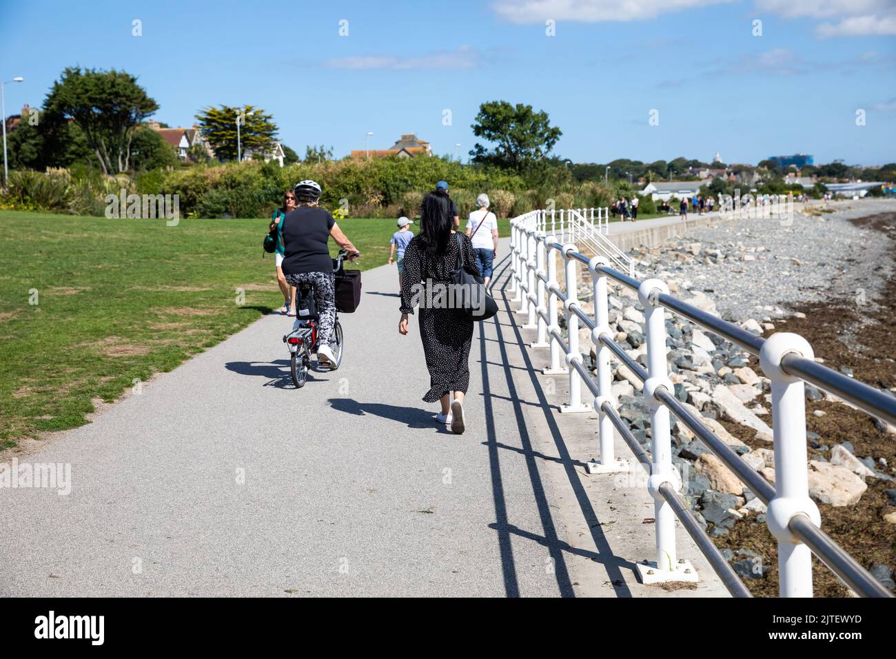 Penzance,Cornwall,30th August 2022,People enjoy the glorious sunshine ...