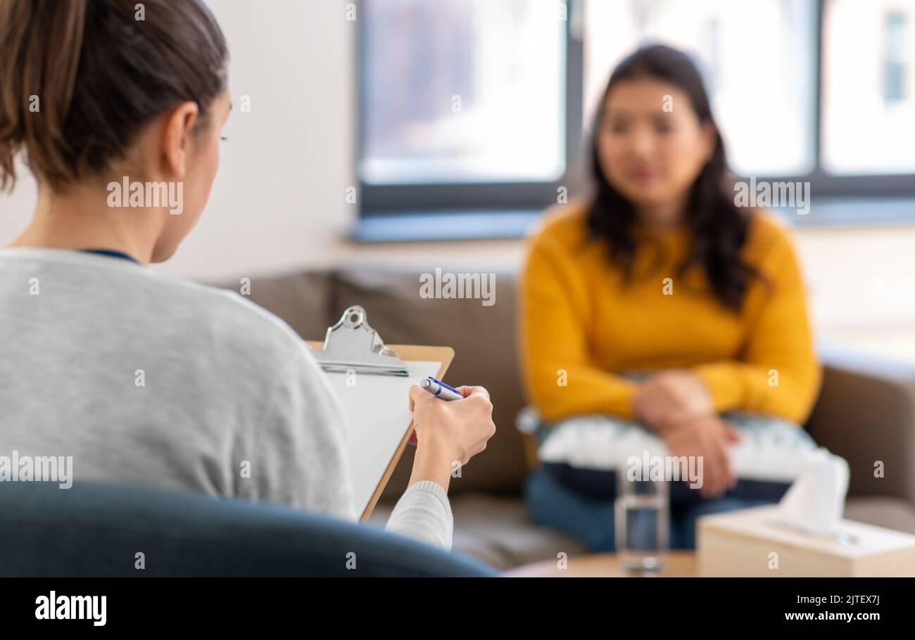 Patient session hi-res stock photography and images - Alamy