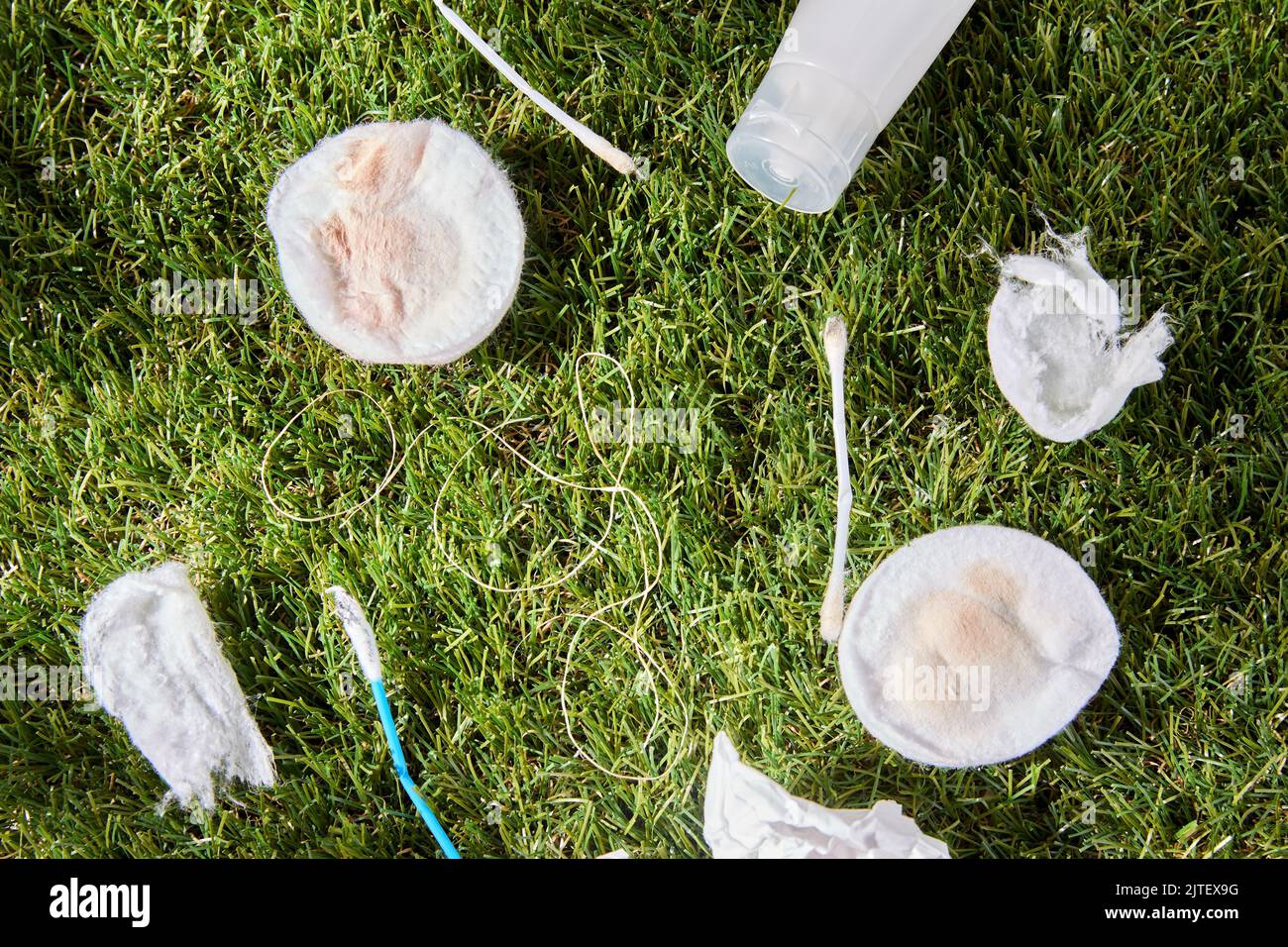 Used garbage hi-res stock photography and images - Alamy