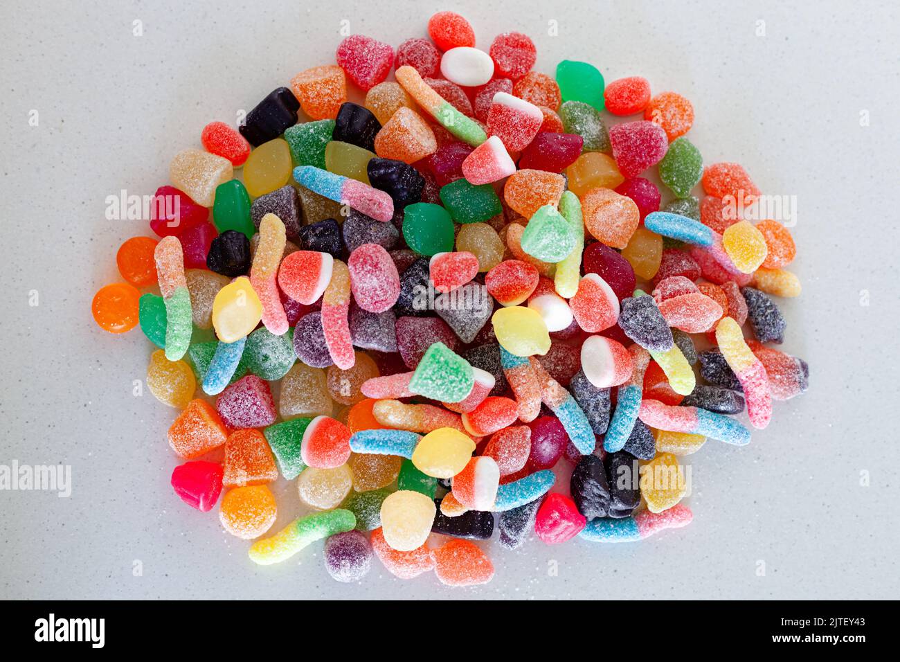 Candy sweets texture hi-res stock photography and images - Alamy