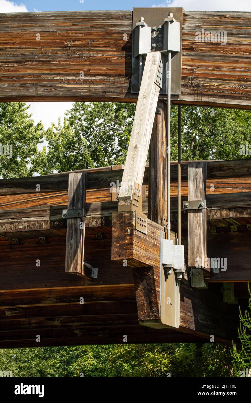 The 5 mile bridge over the Illinois and Michigan canal and trail ...