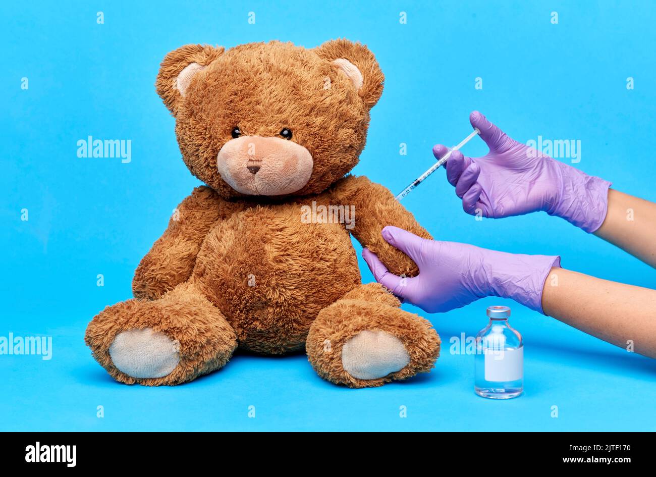 Teddy syringe injection vaccination hi-res stock photography and images ...