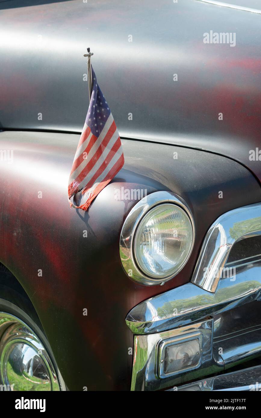 1954 Chevrolet 3100 Pickup Truck with American Flag Stock Photo - Alamy