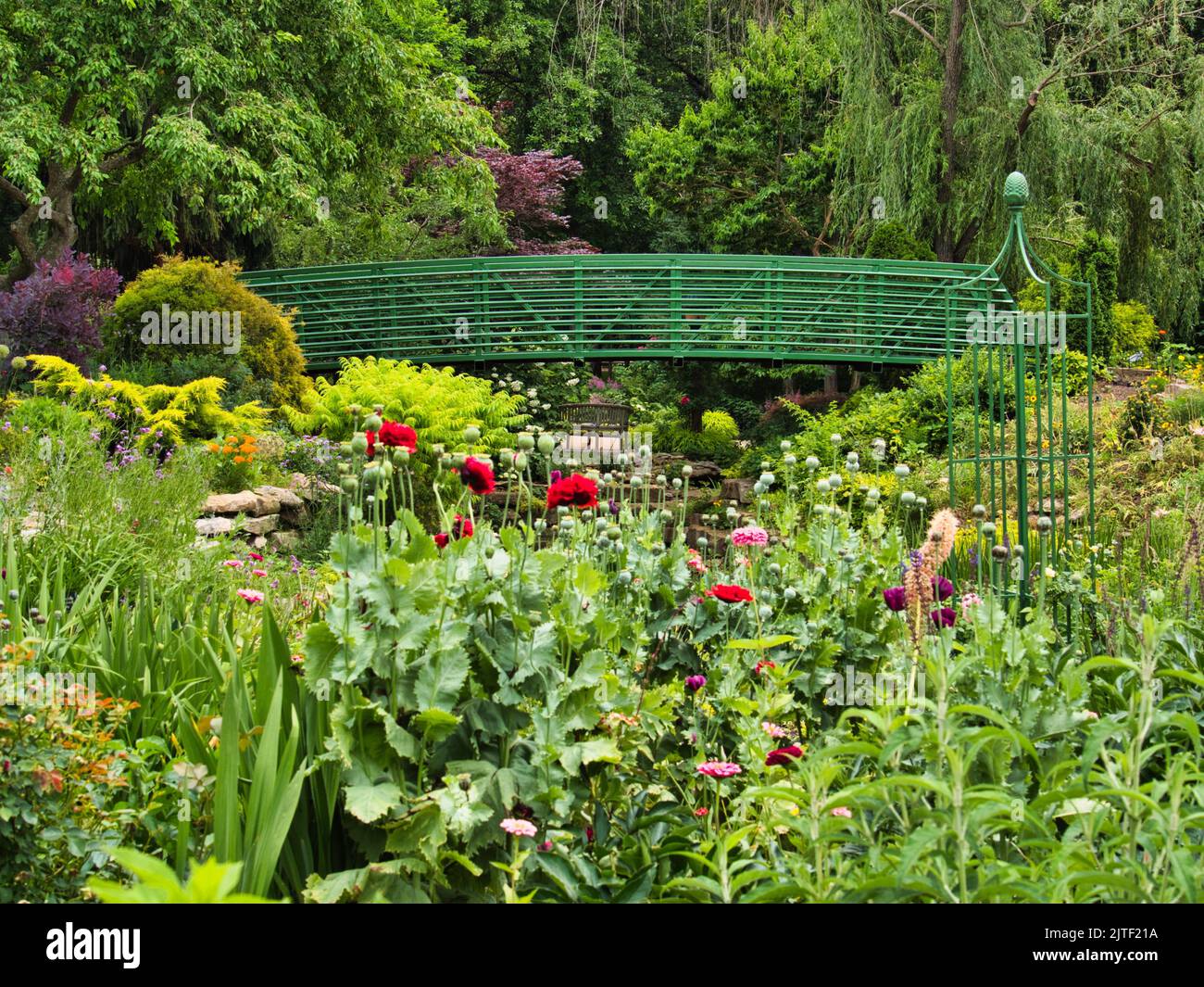 Claude monet garden in giverny hi-res stock photography and images - Alamy