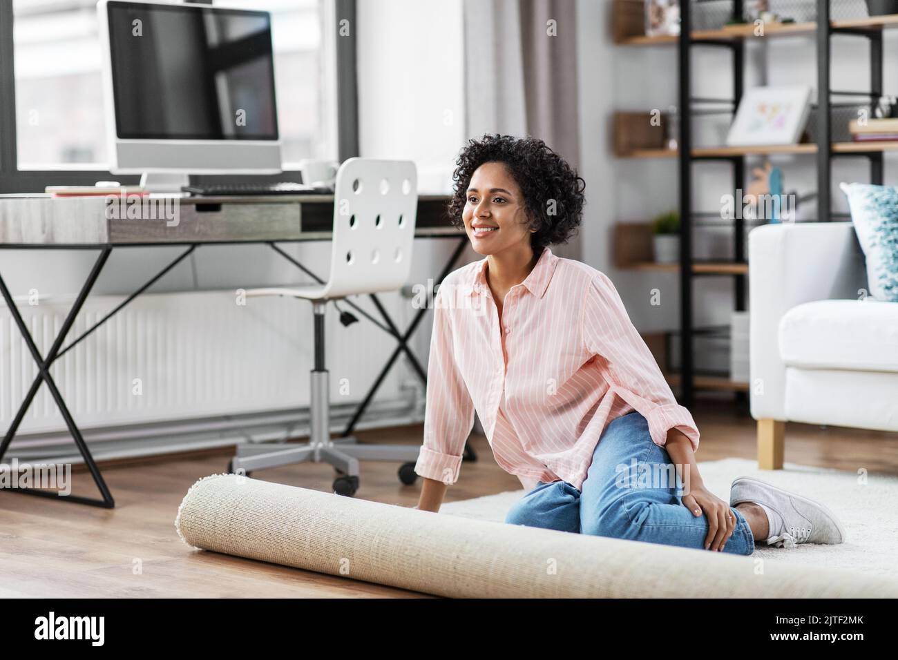 Carpet at home hi-res stock photography and images - Alamy