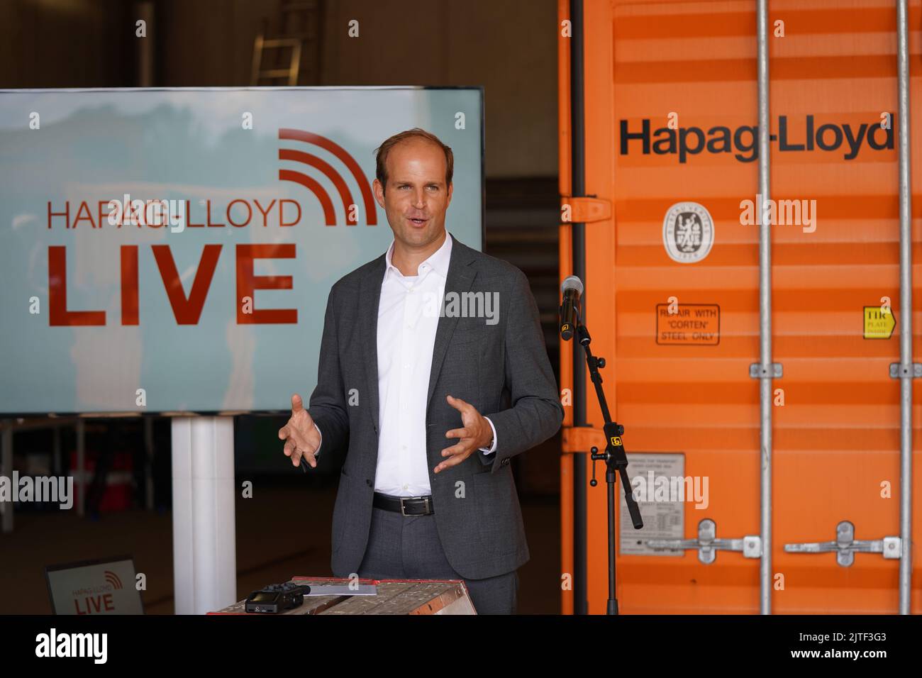 30 August 2022, Hamburg: Maximilian Rothkopf, Chief Operating Officer (COO) Hapag-Lloyd, speaks ...