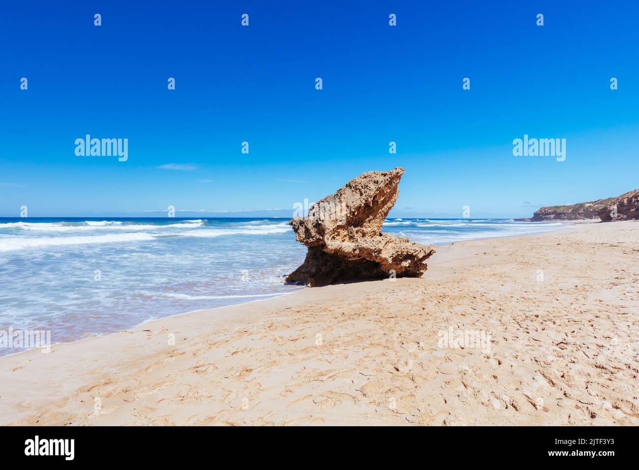 The idyllic Number Sixteen Beach on a hot summer's day in Rye, Victoria ...