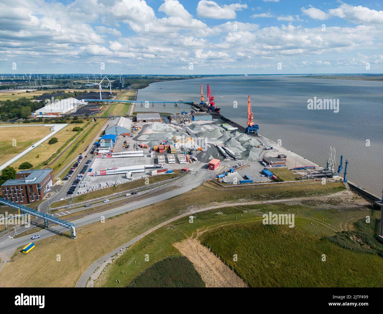 30 August 2022, Schleswig-Holstein, Brunsbüttel: The aerial photograph ...