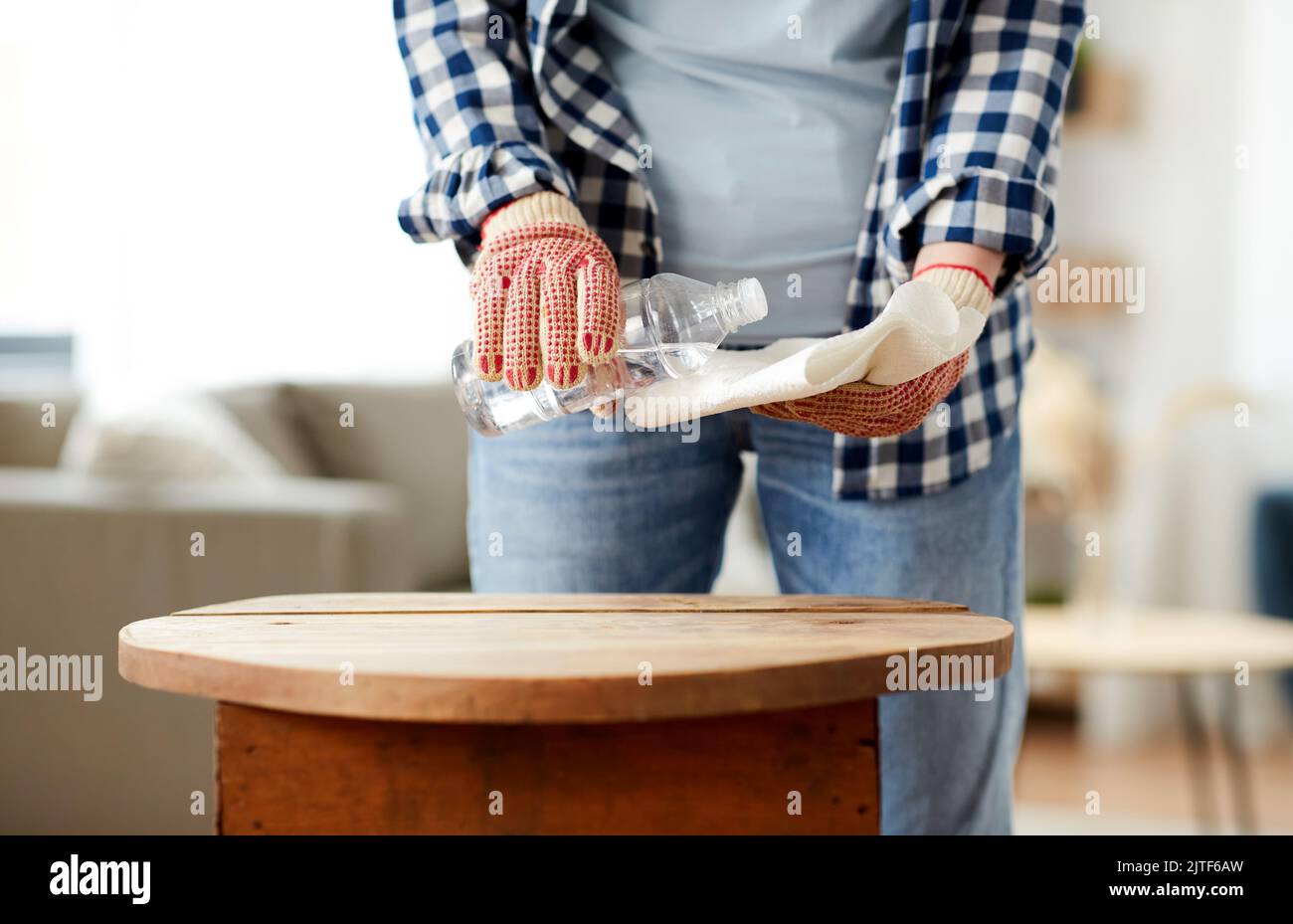 Solvent and degrease hi-res stock photography and images - Alamy