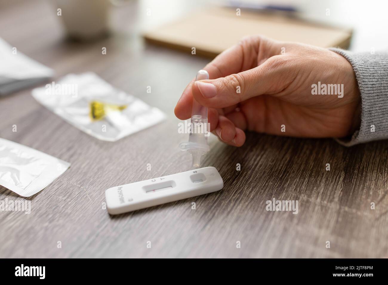 Medicine making process hi-res stock photography and images - Alamy