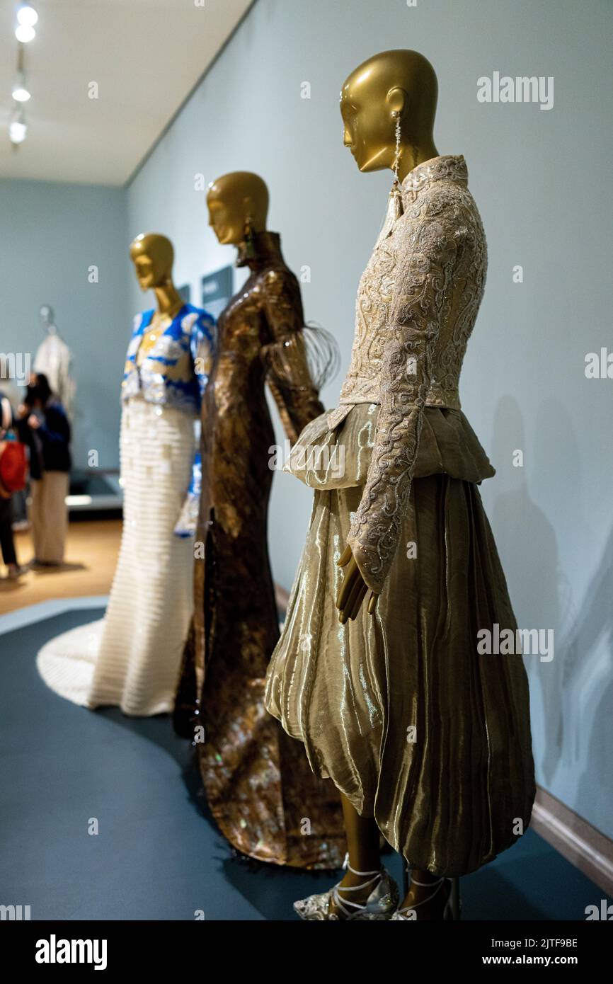 Guo Pei: Couture Fantasy Stock Photo - Alamy