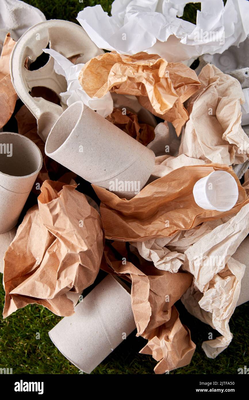 Pile of crumpled paper garbage hi-res stock photography and images - Alamy