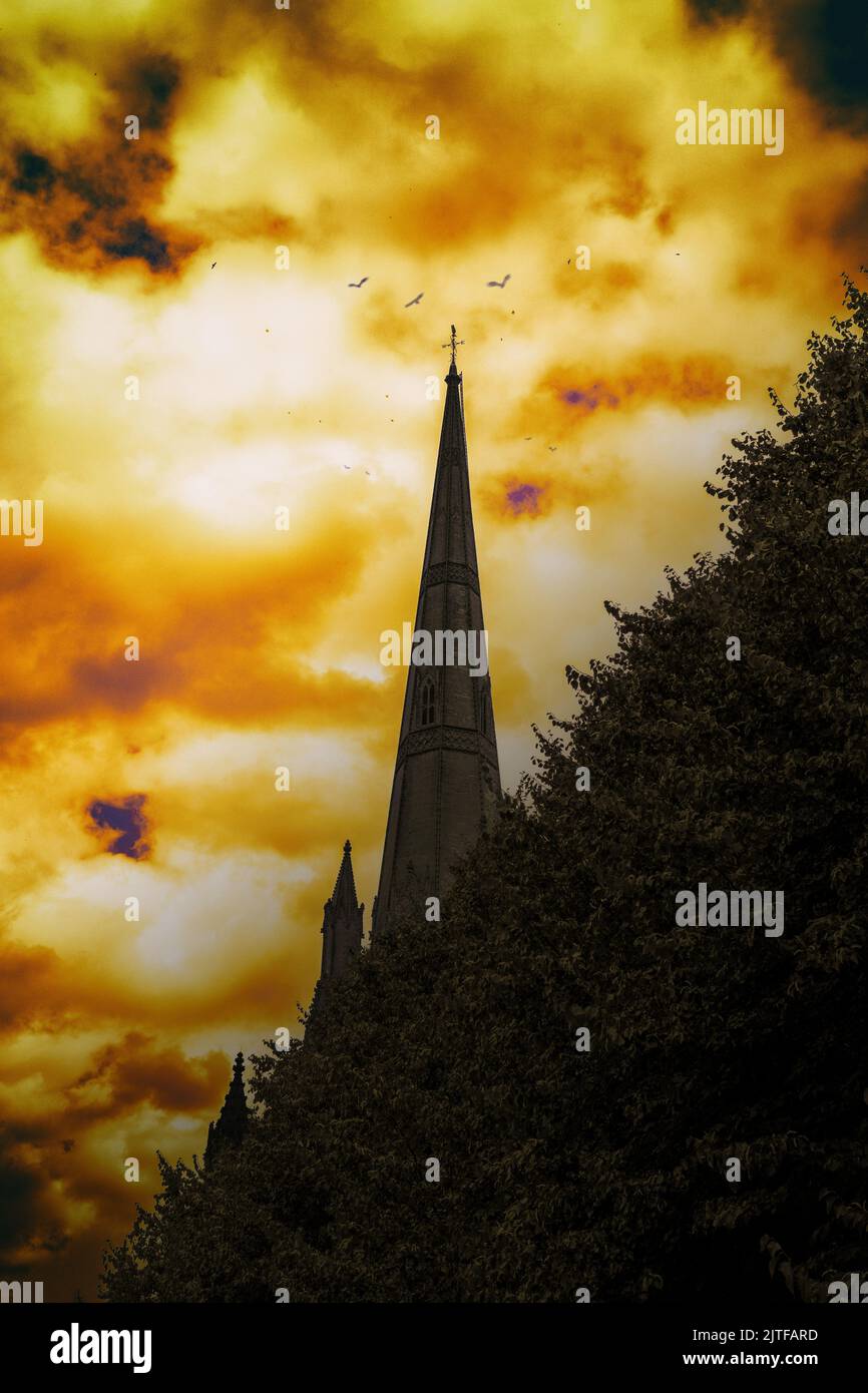 Circling church hi-res stock photography and images - Alamy