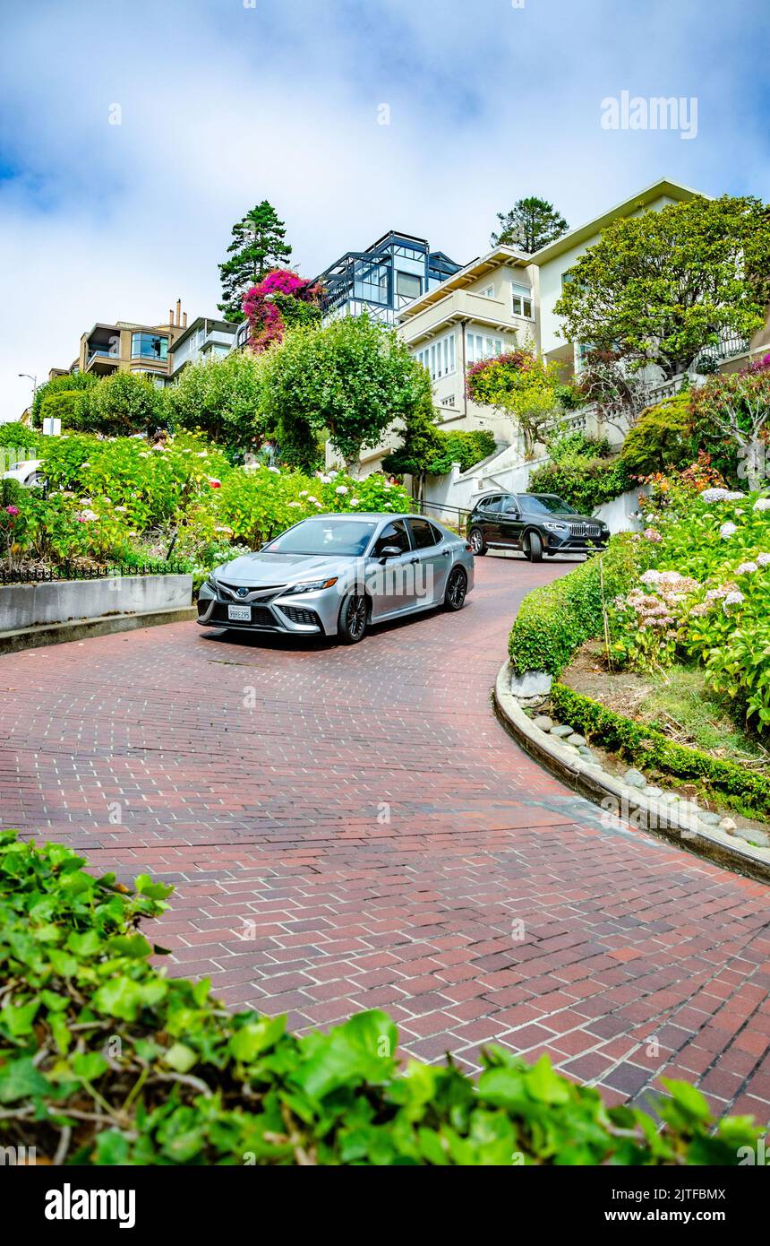 San francisco bendy road hi-res stock photography and images - Alamy